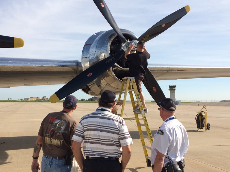VIDEO: Project update and dynamic propeller balancing - B-29 Doc